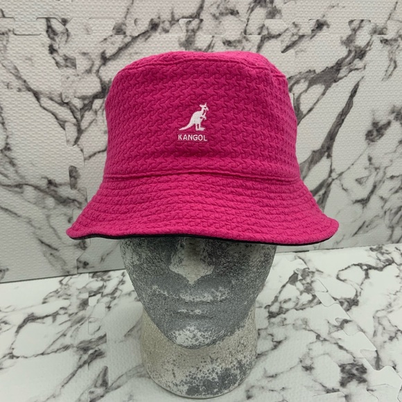 Kangol | Accessories | Mens Kangol Hot Pink Black Embossed Reversible ...
